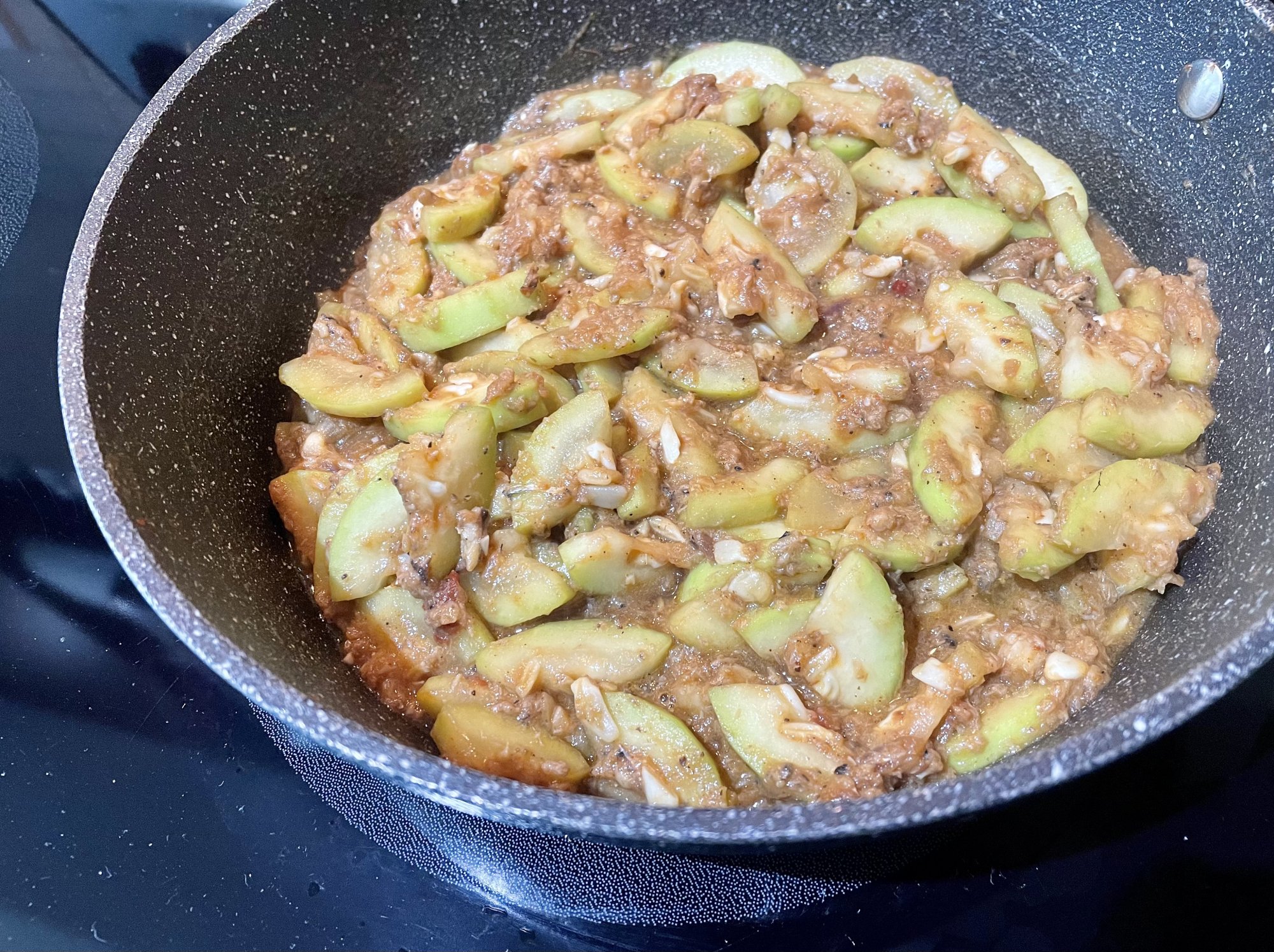 Sautéed Opo Squash/Long Squash with Sardines (aka: “Ginisang Upo sa ...